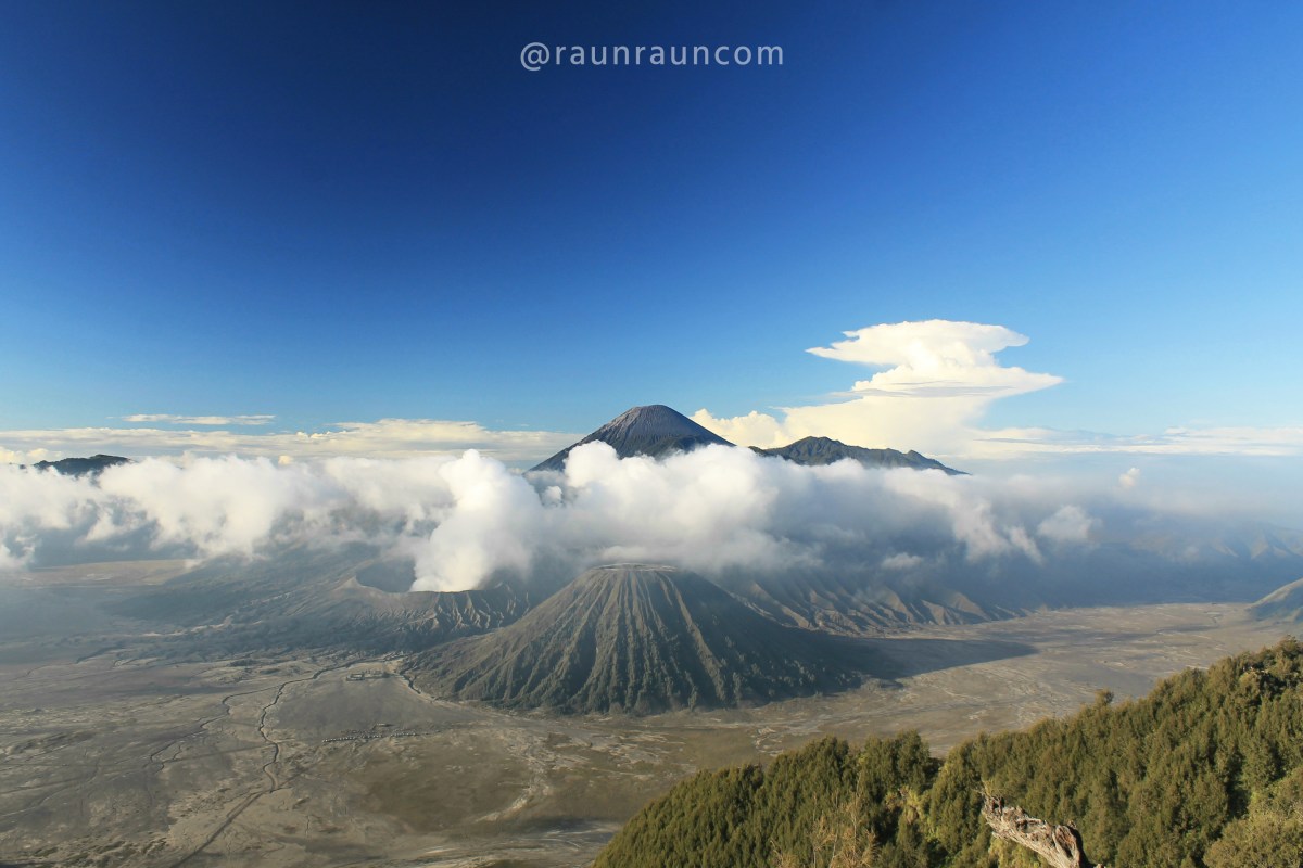 Open Trip Gunung Bromo – RAUNRAUN.COM